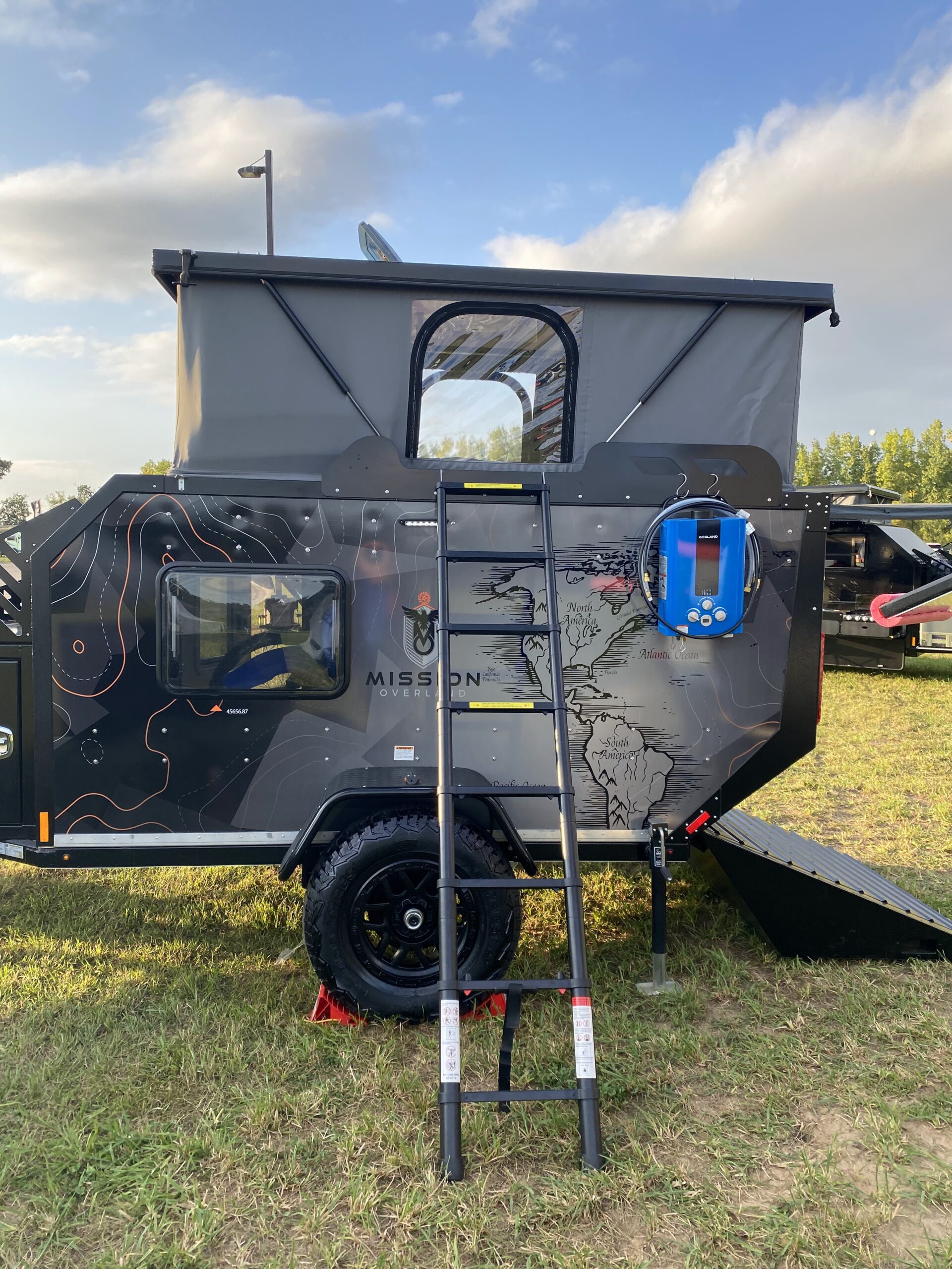 Trail Dog - Mission Overland